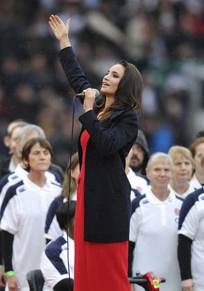 Singer Laura Wright Performs National Anthems Editorial Stock Photo ...