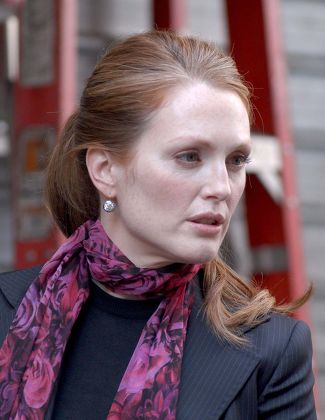 'LAWS OF ATTRACTION' FILM SET, NEW YORK, AMERICA - 18 AUG 2003 Stock ...