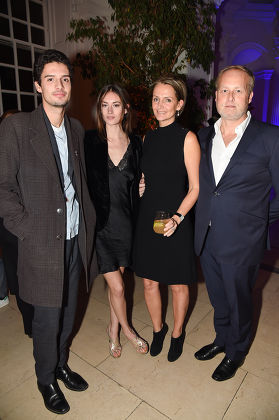 Milo Astaire Lillie Rage Saffron Aldridge - Foto de stock de contenido ...