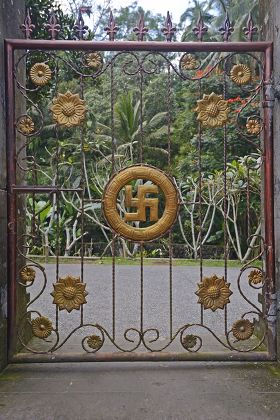 Gate Swastika Symbol Good Luck Hinduism Editorial Stock Photo - Stock ...