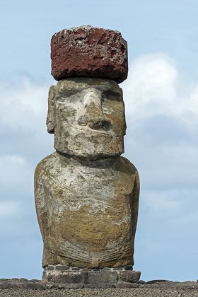36 Moai stone head Stock Pictures, Editorial Images and Stock Photos ...