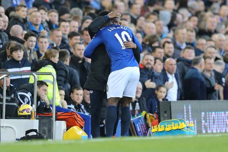 Romelu Lukaku Everton Runs Over Bench Editorial Stock Photo - Stock ...