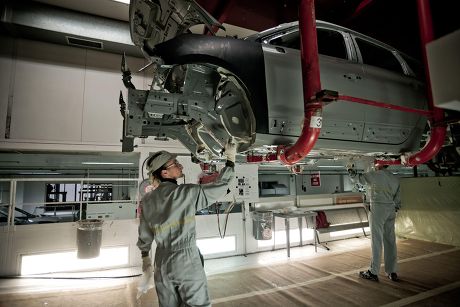 Manufacturing Process Production Line New Renault Editorial Stock Photo ...