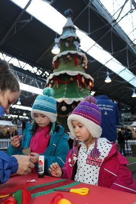 Unveiled Worlds Biggest Handcrafted Christmas Tree Editorial Stock ...