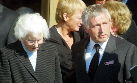 __COUNT__ THE FUNERAL OF OPERA SINGER SUSAN CHILCOTT, WELLS CATHEDRAL ...