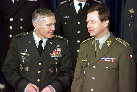 25 Lieutenant general clark Stock Pictures, Editorial Images and Stock ...