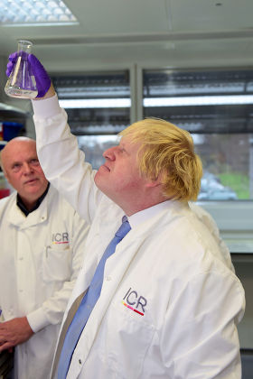 250 Cancer research laboratory Stock Pictures, Editorial Images and ...