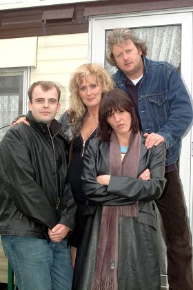 __COUNT__ CORONATION STREET CAST ON LOCATION IN BLACKPOOL, BRITAIN - 09 ...