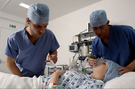 Anaesthetist Administering Medical Gasses Put Patient Editorial Stock ...