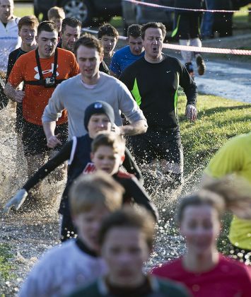 15 Prime Minister David Cameron runs in the Great Brook Run ...