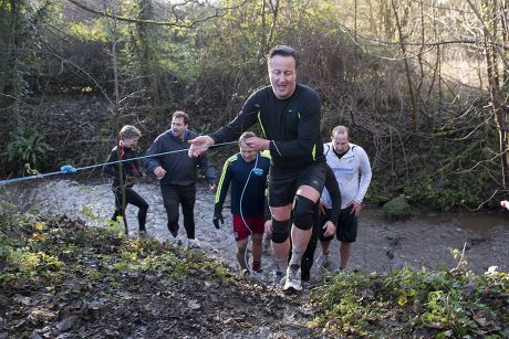 15 Prime Minister David Cameron runs in the Great Brook Run ...