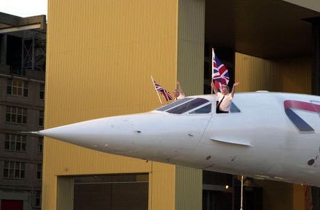 FINAL FLIGHT OF THE CONCORDE, LONDON HEATHROW AIRPORT, BRITAIN - 24 OCT ...