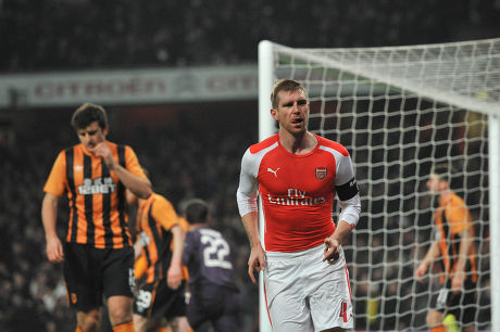 Arsenals Per Mertesacker Celebrates His Goal Editorial Stock Photo ...