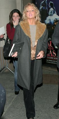 __COUNT__ FARRAH FAWCETT AFTER A PERFORMANCE OF THE PLAY 'BOBBI BOLAND ...