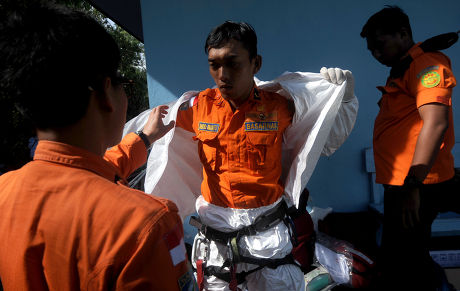Indonesian Search Rescue Personnel Prepare Search Editorial Stock Photo ...