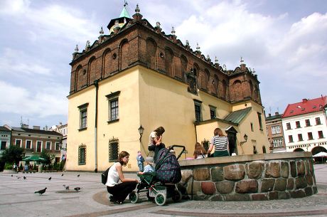 __COUNT__ VARIOUS POLAND - 2003 Stock Pictures, Editorial Images and ...