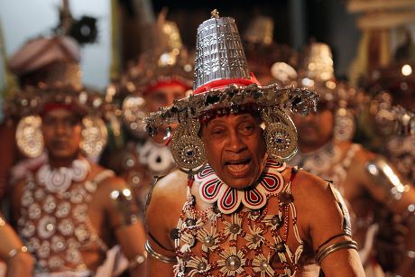 Sri Lankan Traditional Kandyan Dancers Perform Editorial Stock Photo ...