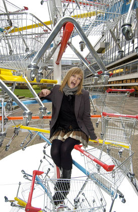 Abigail Fallis Her Shopping Trolley Sculpture Editorial Stock Photo ...