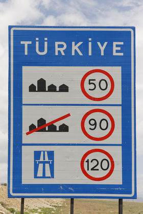 Speed Limit Sign Turkish Border Dogubeyazit Editorial Stock Photo ...
