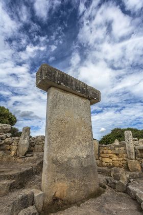 91 Megaliths Stock Pictures, Editorial Images and Stock Photos ...