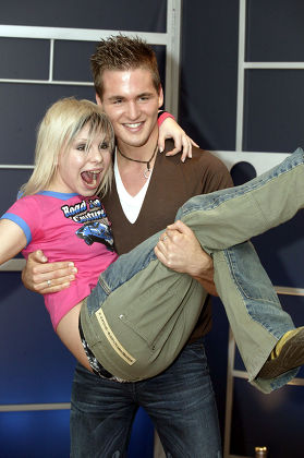 WORLD IDOL PHOTOCALL, LONDON, BRITAIN - 15 DEC 2003 Stock Pictures ...