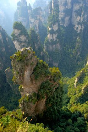 Avatar Mountains Vertical Quartz Sandstone Rocks Editorial Stock Photo ...