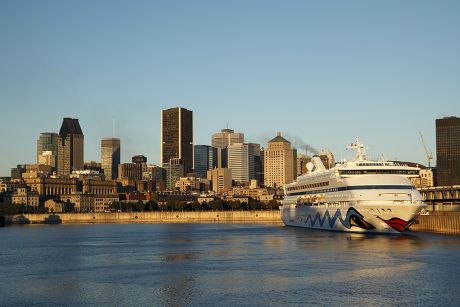 95 Montreal harbor Stock Pictures, Editorial Images and Stock Photos ...