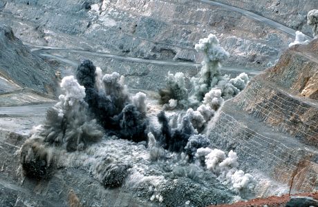 39 Explode mines Stock Pictures, Editorial Images and Stock Photos ...