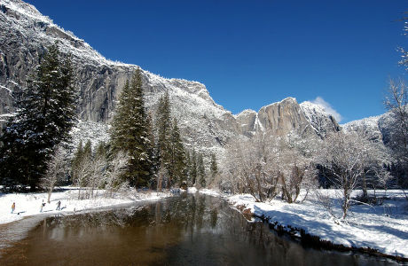 YOSEMITE VALLEY NATIONAL PARK, CALIFORNIA, AMERICA - 12 JAN 2004 Stock ...