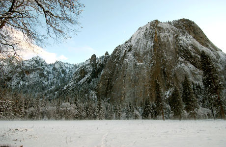 YOSEMITE VALLEY NATIONAL PARK, CALIFORNIA, AMERICA - 12 JAN 2004 Stock ...