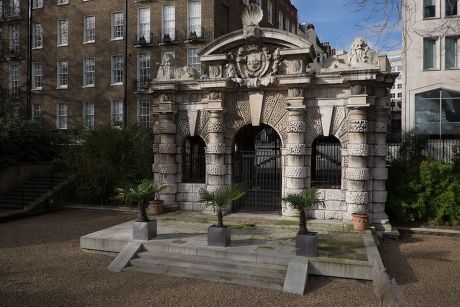 York Watergate Aka Buckingham Watergate Embankment Editorial Stock ...