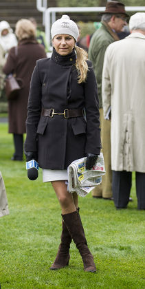 Channel 4 Racing Presenter Emma Spencer Editorial Stock Photo - Stock ...