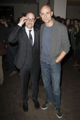 Stanley Tucci Mark Strong Eddie Carbone Foto de stock de contenido ...
