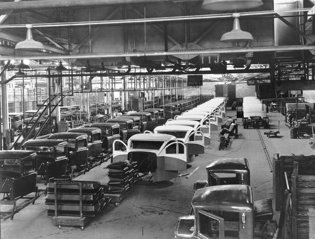 39 General motors truck assembly line Stock Pictures, Editorial Images ...