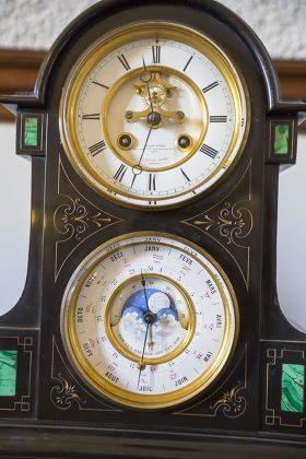 250 Clock maker Stock Pictures, Editorial Images and Stock Photos ...