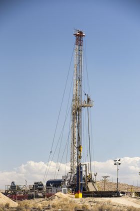 Drilling Rig Midway Sunset Oilfield Taft Editorial Stock Photo - Stock ...