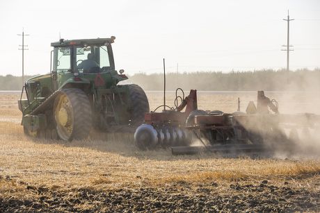 Farmer Ploughs Field Wasco Central Valley Editorial Stock Photo - Stock ...