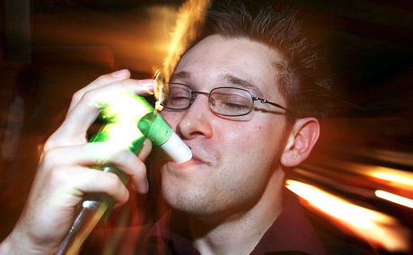 __COUNT__ THE 'AWOL' MACHINE (ALCOHOL WITHOUT LIQUID) AT 'IL BORDELLO ...