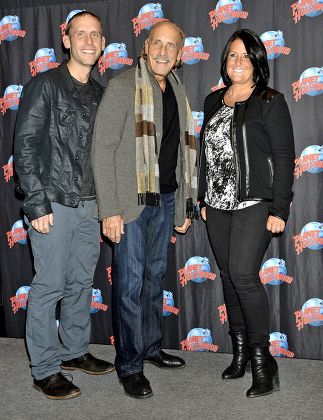Seth Gold, Les Gold, Ashley Gold of 'Hardcore Pawn' Visit Planet ...
