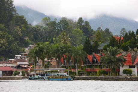 8 Houses of sumatran architecture Stock Pictures, Editorial Images and ...