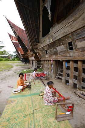 8 Houses of sumatran architecture Stock Pictures, Editorial Images and ...