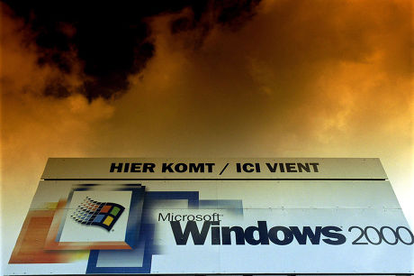 Microsoft Windows 2000 Advertisng Hoarding Editorial Stock Photo ...