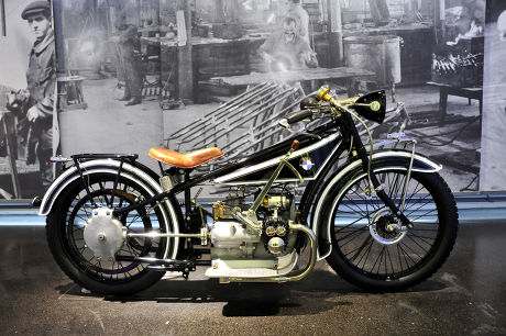 3 Bmw r32 Stock Pictures, Editorial Images and Stock Photos | Shutterstock