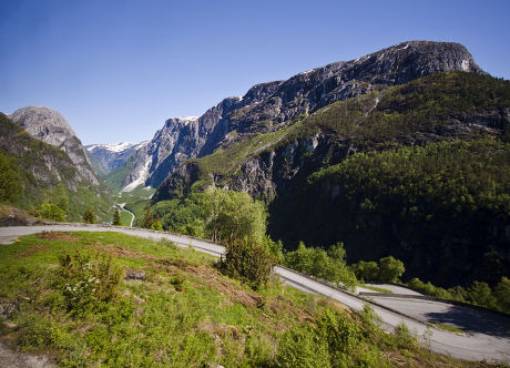 Stalheimskleiva Leads 13 Hairpin Bends Stalheim Editorial Stock Photo ...