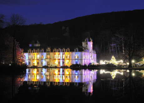 Christmas Market Schloss Hernstein Castle Triestingtal Editorial Stock Photo - Stock Image ...