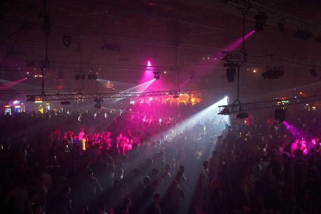 250 Rave parties Stock Pictures, Editorial Images and Stock Photos ...
