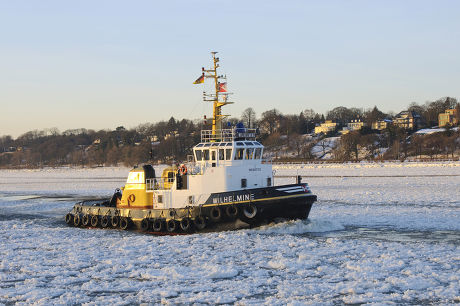 Tug Boat On Wintery Elbe River Editorial Stock Photo - Stock Image ...