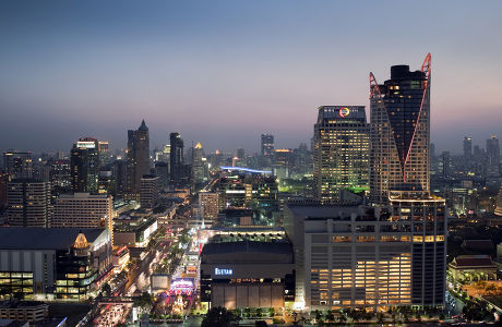 Ratchadamri Road Krung Thep Ratchathewi District Editorial Stock Photo ...