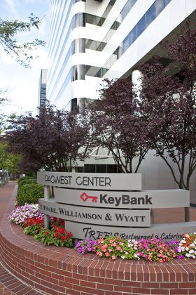 Pacwest Center 1346 Sw 4th Ave Editorial Stock Photo - Stock Image ...