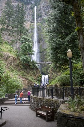 64 Multnomah falls Stock Pictures, Editorial Images and Stock Photos ...
